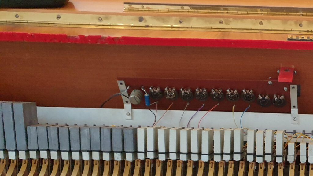 Let’s talk about the Hohner Piano Electra (Part 3) — HonkLabs